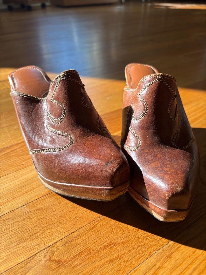 Vintage 1960s-1970s Western Cowboy Heel Clogs Wooden Base Leather Upper ...