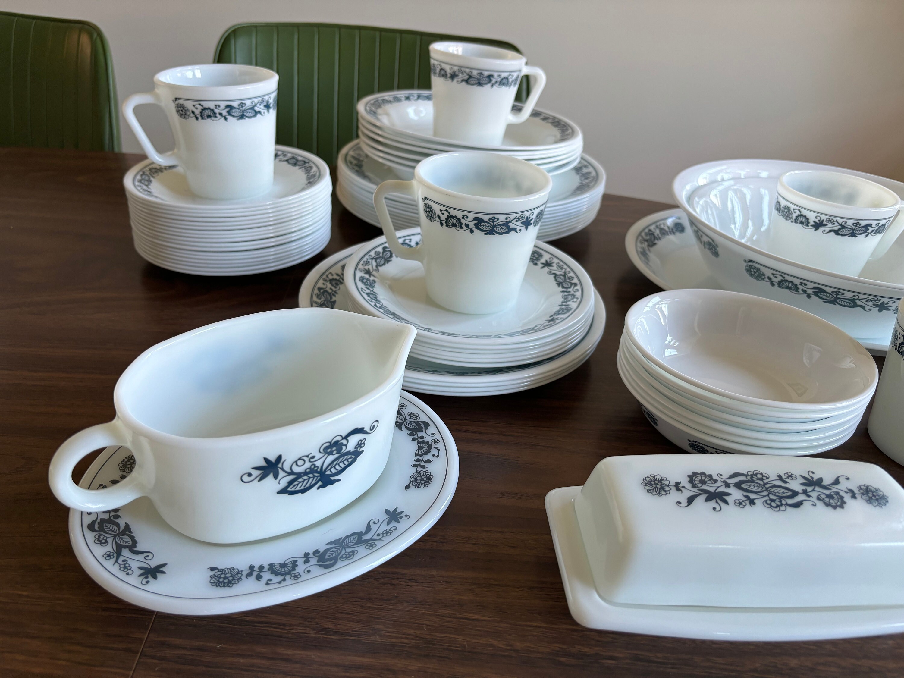Corelle Blue Onion Old Town Blue Flower Pattern Dinnerware Vintage Dish ...