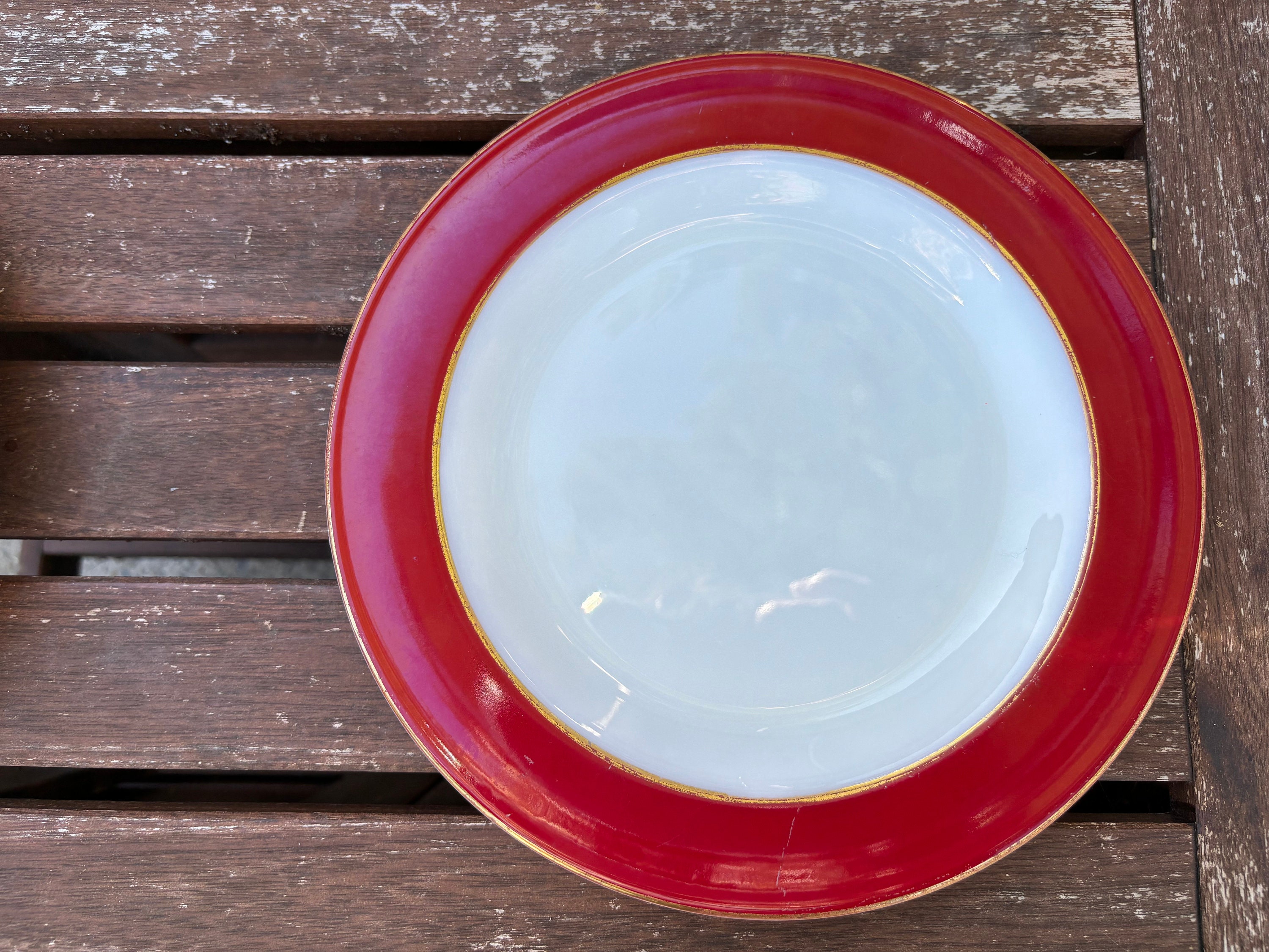 Set of 4 Vintage Pyrex Dinner Plates Milk Glass With Red and Gold Trim ...