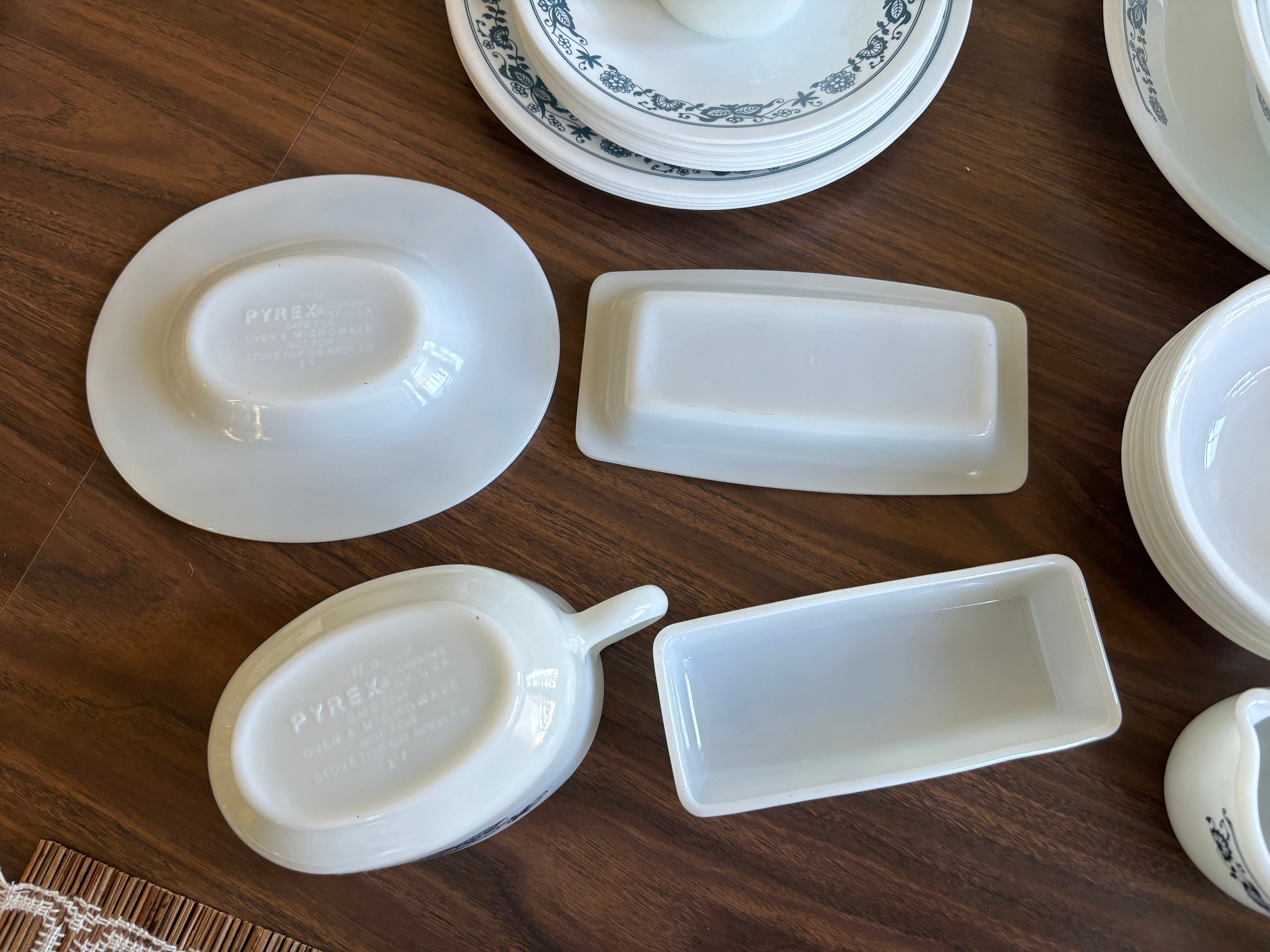 Corelle Blue Onion Old Town Blue Flower Pattern Dinnerware Vintage Dish ...