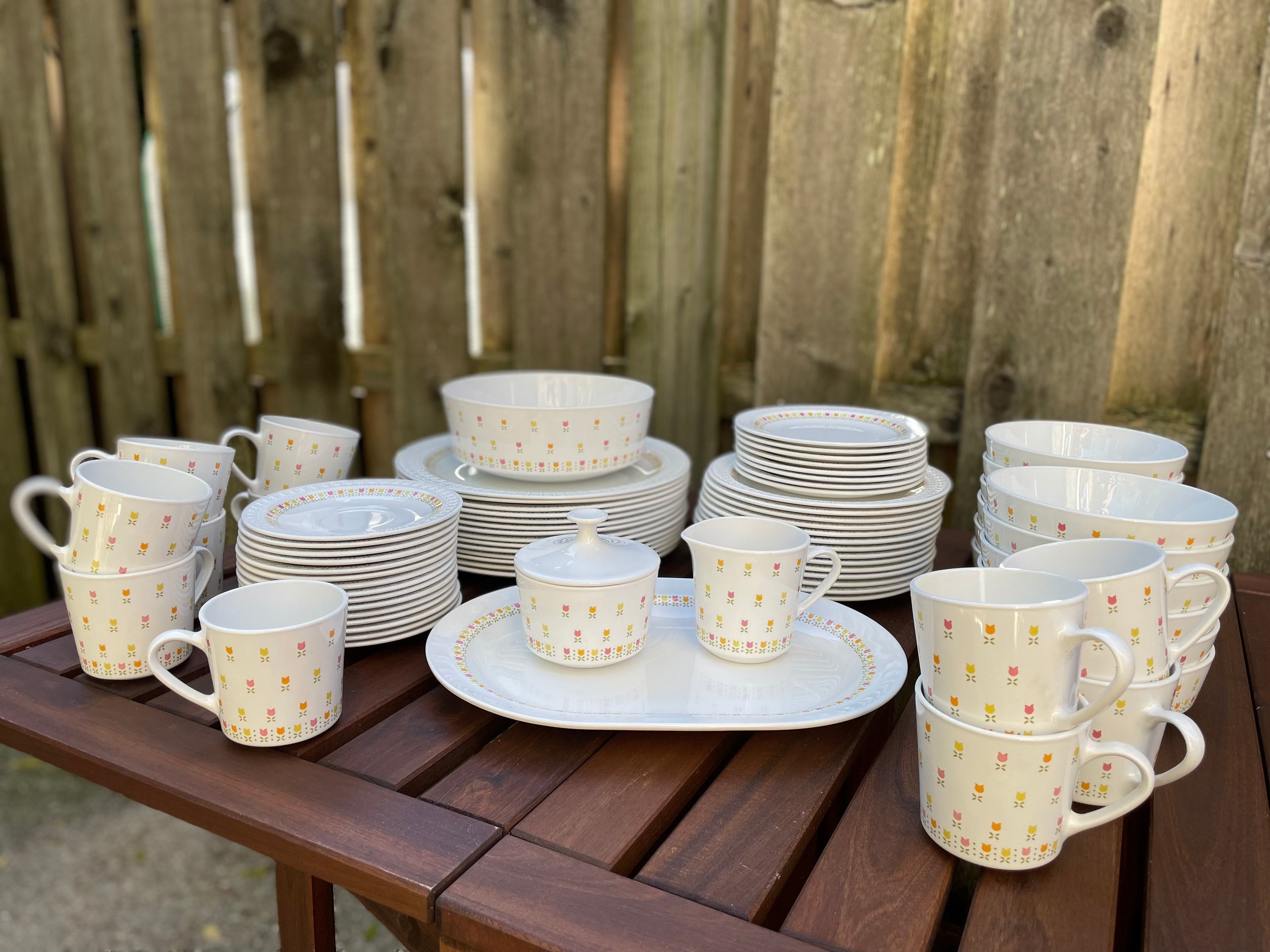 Centura by Corning April Tulip Vintage 1970’s Large 70+ Piece Dinner ...