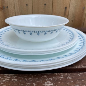 Corelle Blue Atomic Snowflake Garland 16 Piece Dish Set Retro Vintage ...