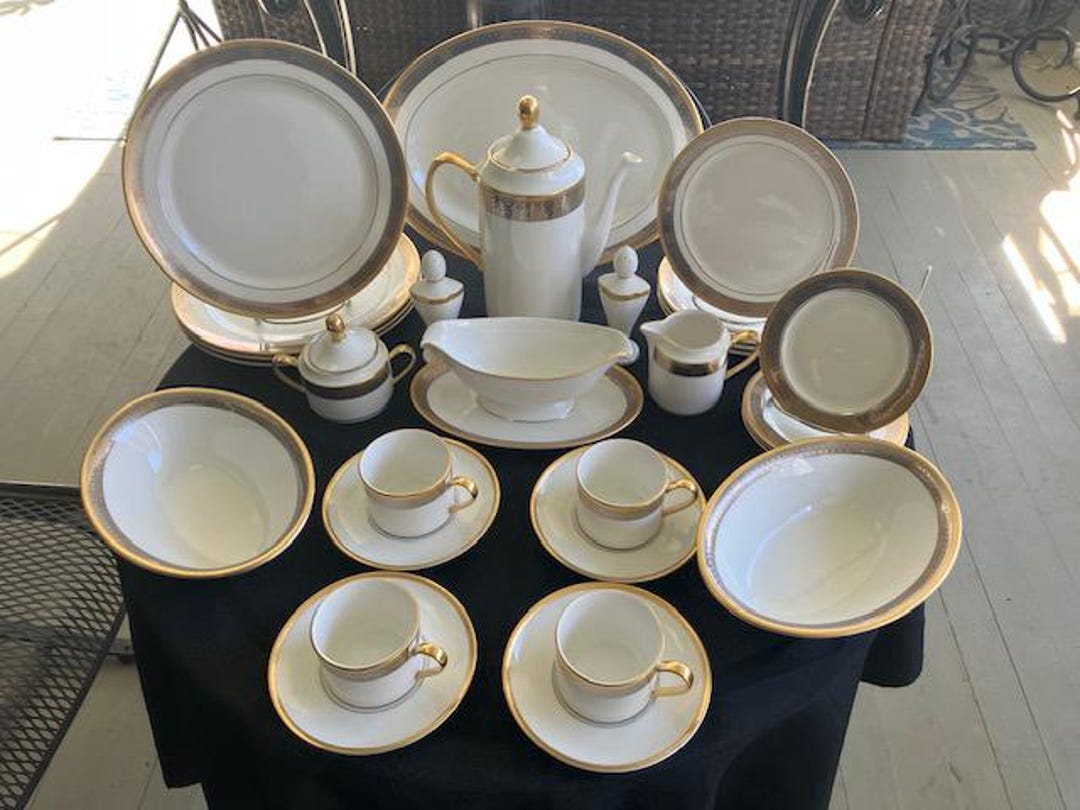 Luxor by Pickard China - RARE ESTATE SET - 43 Pieces of Vintage ...