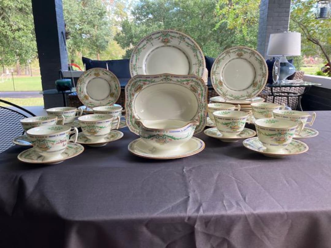 Ormonde by Royal Doulton - ESTATE SET - 52pcs of Vintage Bone China ...