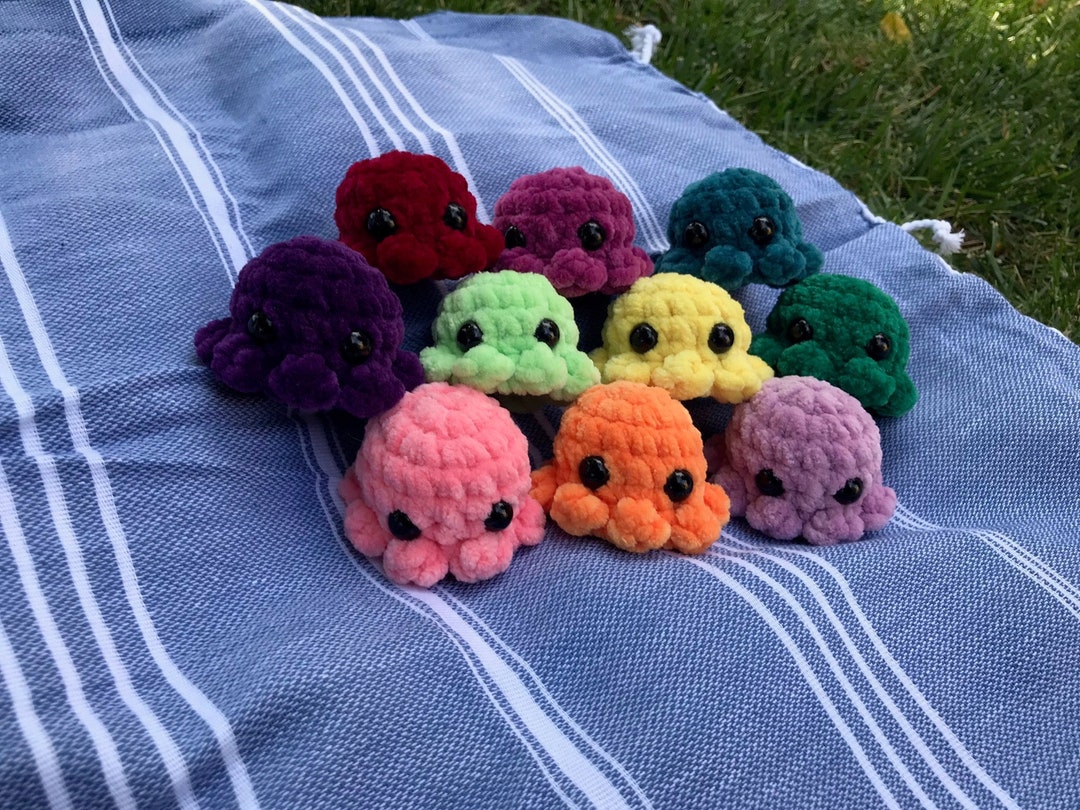 Mini Crochet Octopus Plushies and Keychains - Etsy