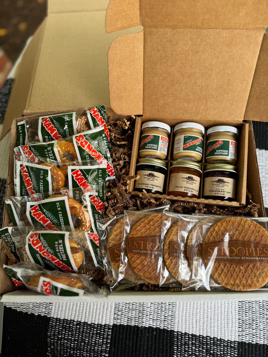 Lancaster County Salty & Sweet Snack Box - Etsy