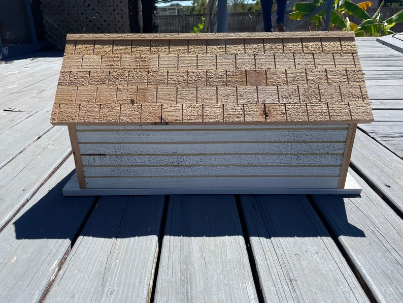 Martin Box Birdhouse // Farm Style Birdhouse // Vintage Birdhouse - Etsy