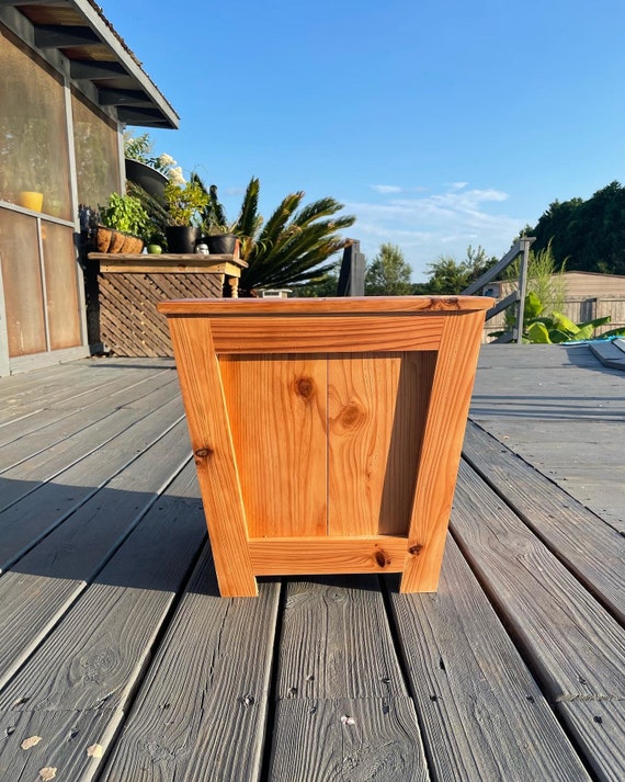 Cedar Planter Box - Etsy