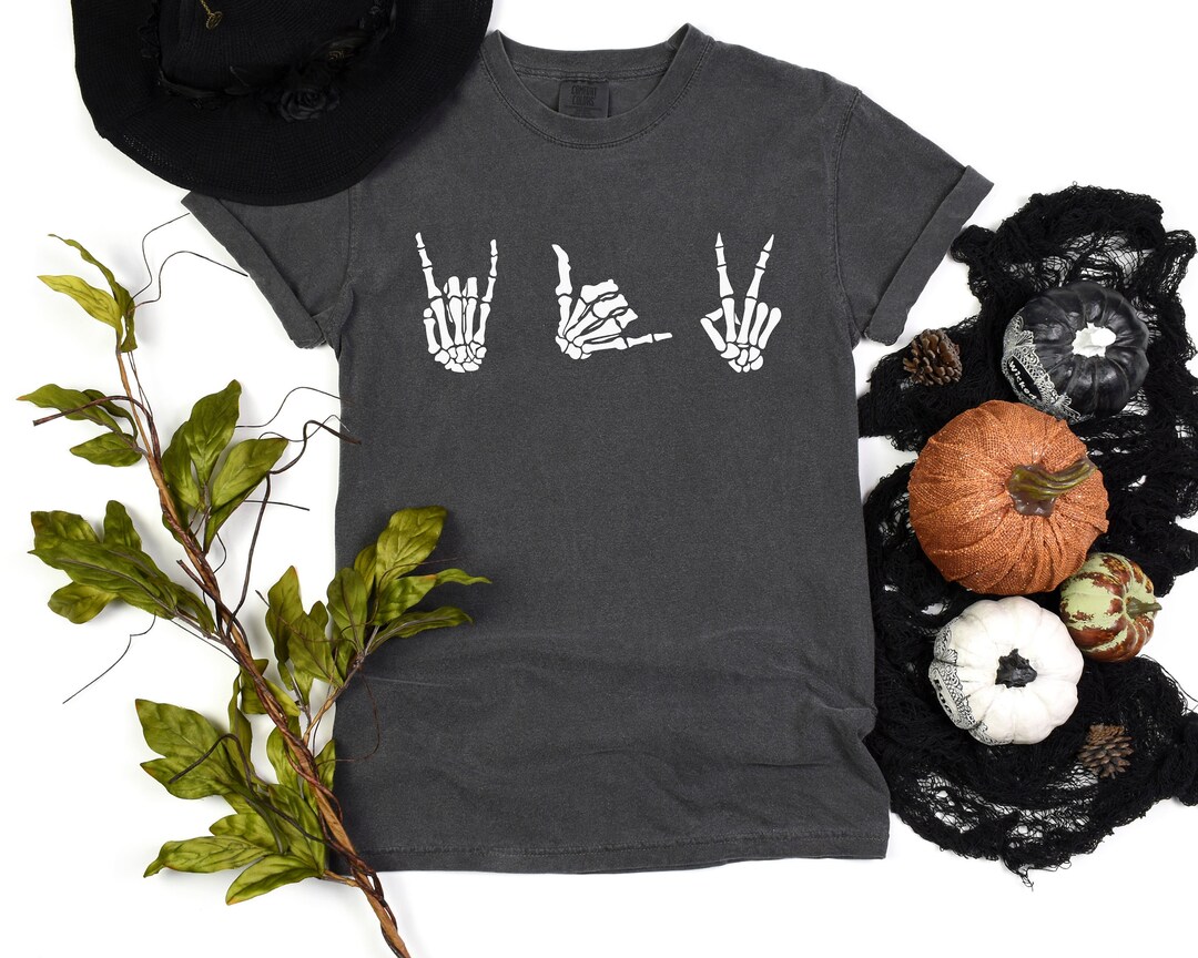Skeleton Hand T-shirt, Vintage Halloween Tee, Spooky Bones Hands Shirt ...