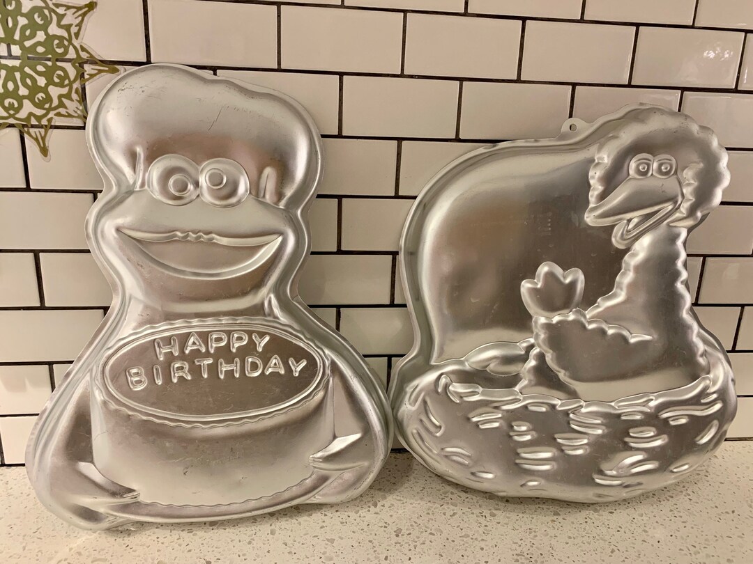 1982 Cookie Monster and 1989 Big Bird Aluminum Wilton Cake Pans. - Etsy
