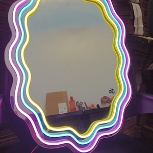 Big Pastel Wavy Mirror, LED Neon Mirror for Room Decoration, Makeup ...