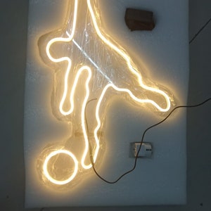 Soccer Player - LED Neon Sign, Footballer Sport Led Neon Sign Decor for ...