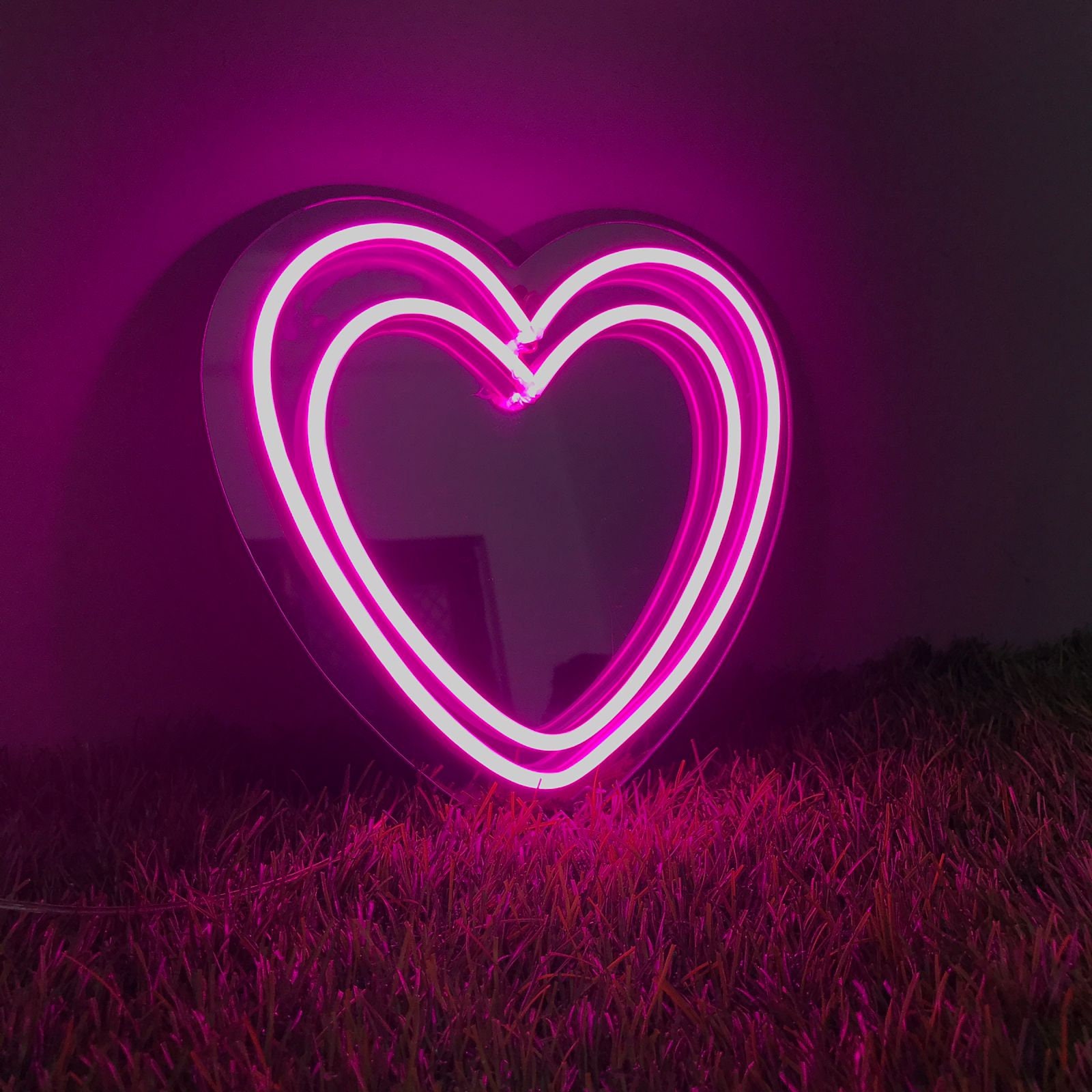 Heart Shape LED Neon Mirror for Room Decoration, Makeup Mirror Neon ...