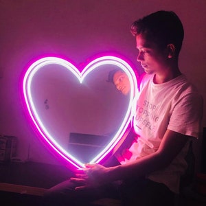 Heart Shape LED Neon Mirror for Room Decoration, Makeup Mirror Neon ...