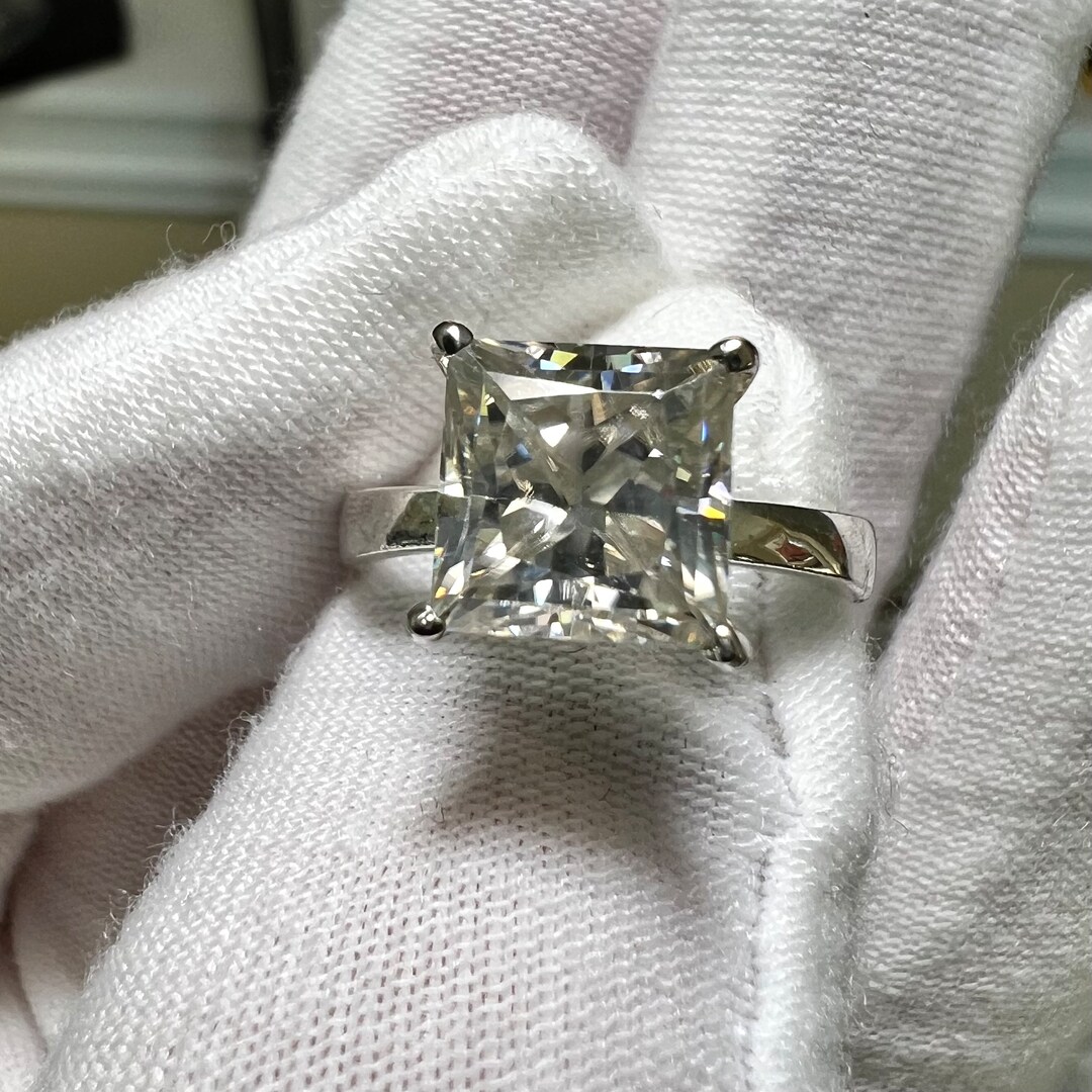 Certified 3CT Princess Cut H VS2 Lab Grown Diamond Solitaire Engagement ...