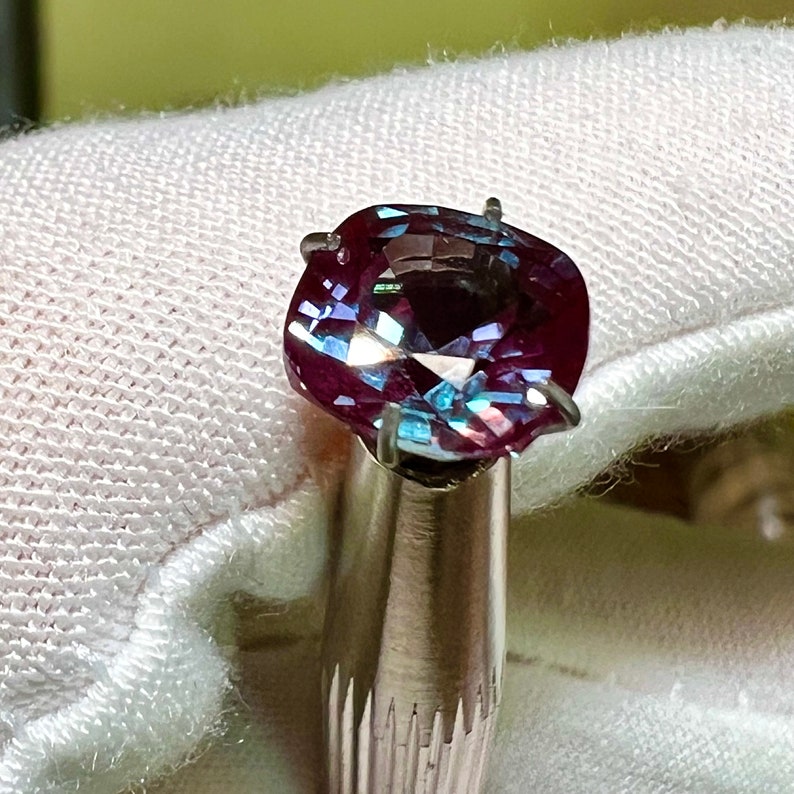 Color Change Alexandrite Gemstone: Lab Created Round Cut, 1-4CT - Etsy