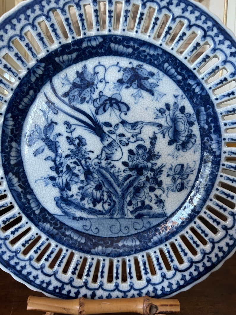 Vintage Wong Lee Blue & White Hand Painted Scalloped Rim and Reticulated Border Wall Plate ...
