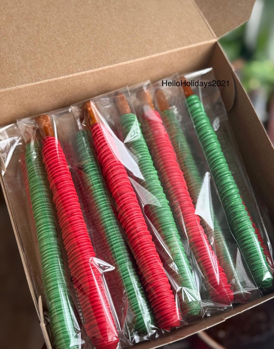 1 Dozen Red and Green Chocolate Covered Pretzels- Mixture of Both- 6 ...