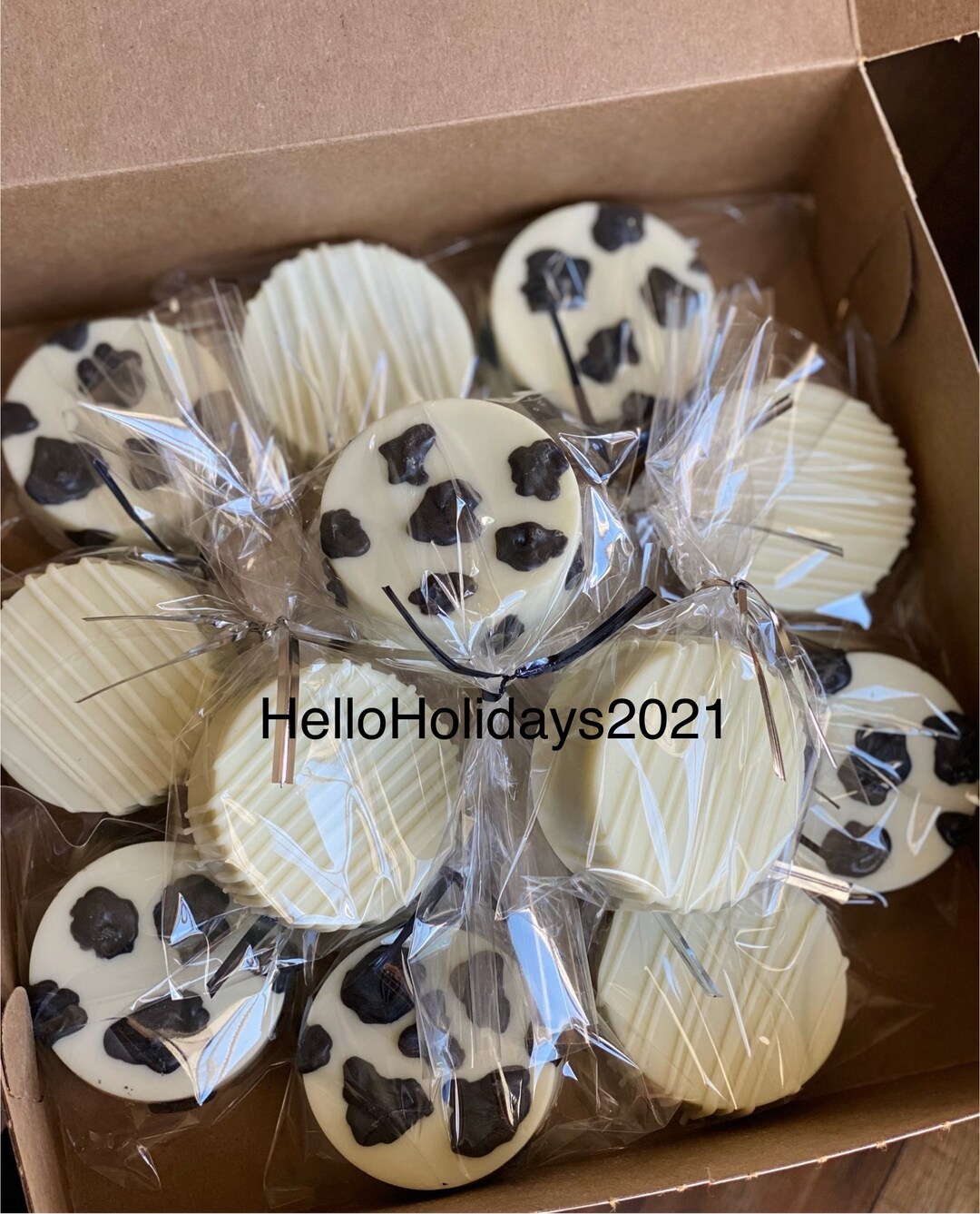 1 Dozen Cow Print/vanilla White Chocolate Drizzled Oreos- Mix of Spots ...