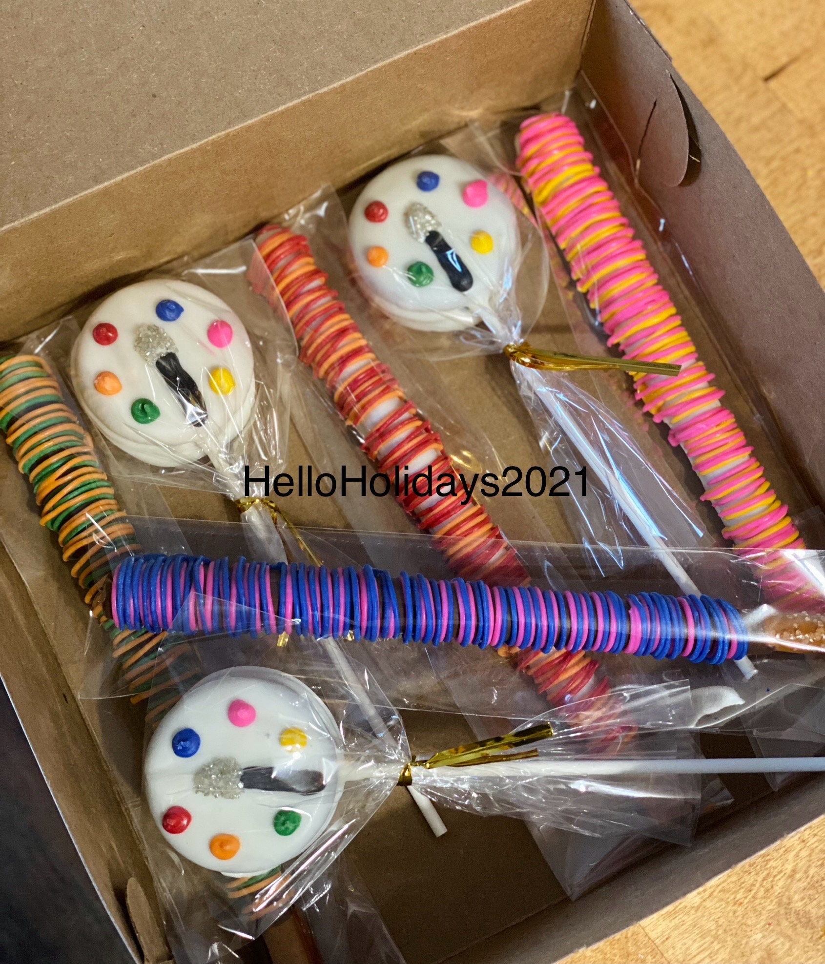 1 Dozen Palette Designed Oreos and 1 Dozen Chocolate Covered Pretzels ...