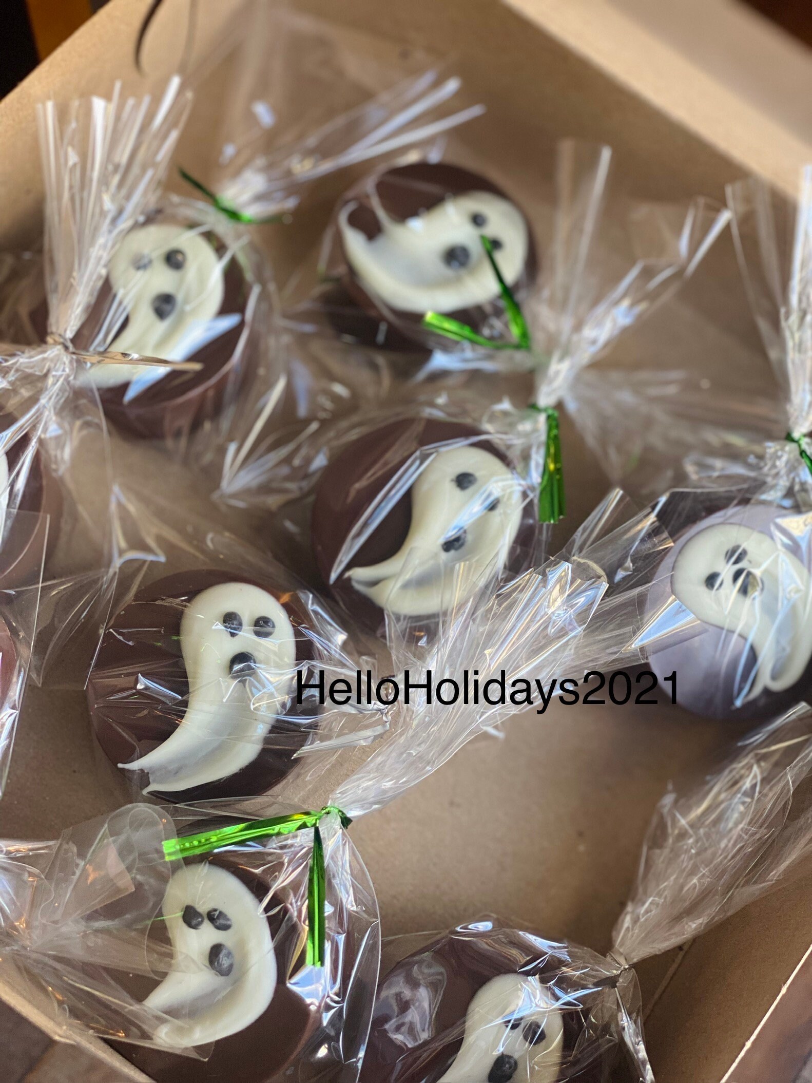 Ghost Themed Oreos! 1 Dz Choc Covered Oreos- With a Ghost Them. HEAT ...