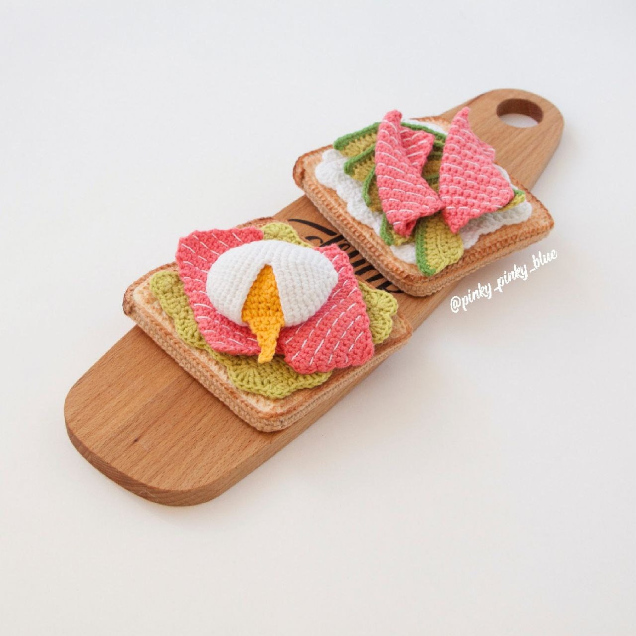 Toasts With Salmon and Avocado Crochet Pattern - Etsy