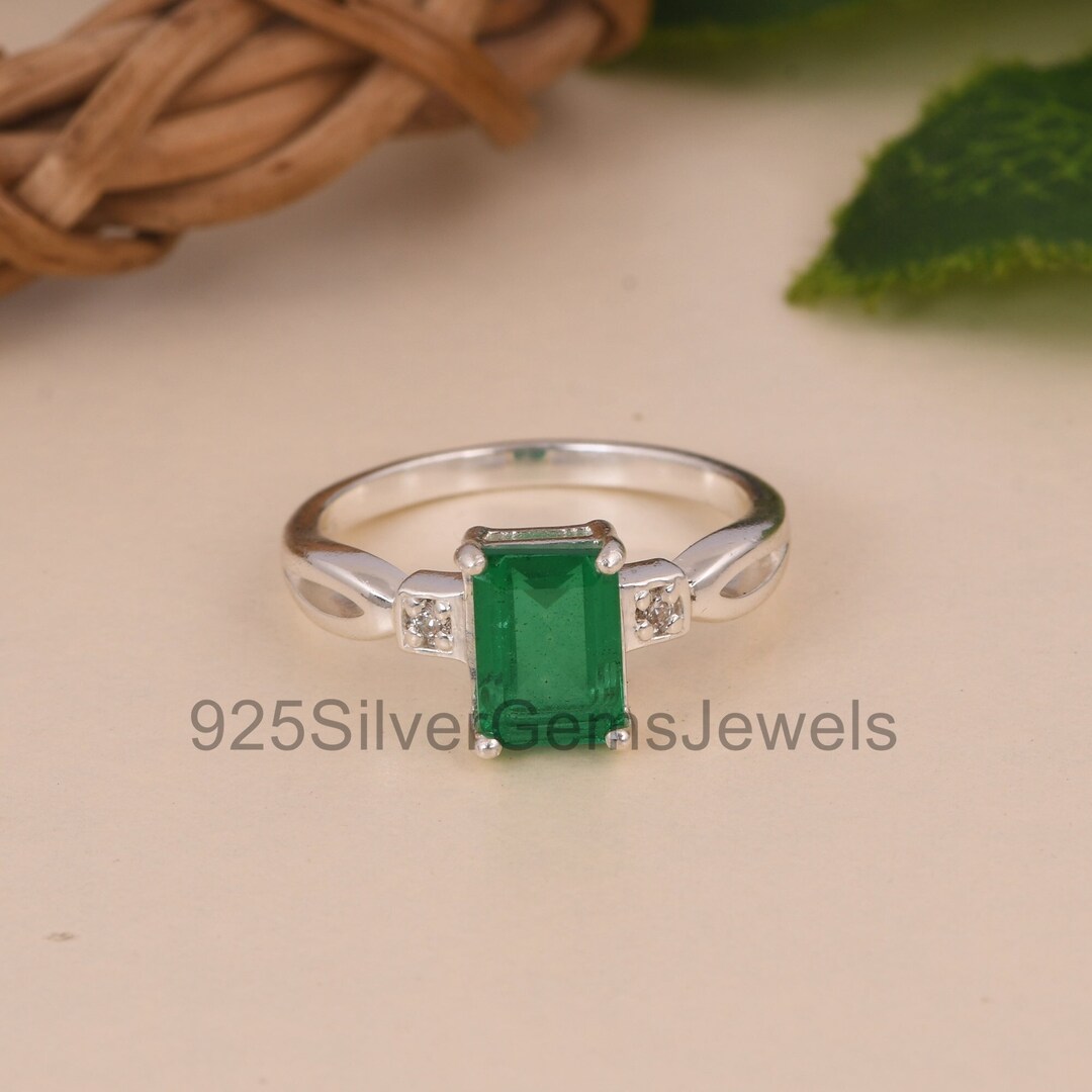 Beautiful Green Emerald Gemstone Wedding Ring, Doublet Emerald ...