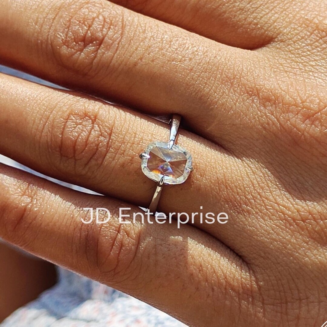 Classic Compass Setting 2.00 CT Colorless Cushion Rose Cut Moissanite ...