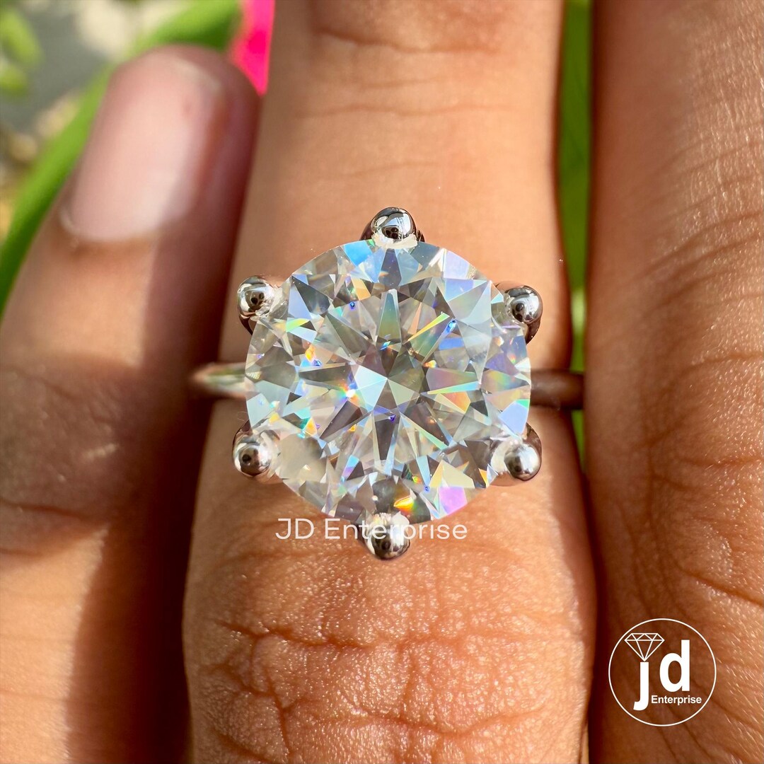 High Profile Setting, 2.50 CT Colorless Round Moissanite Engagement ...