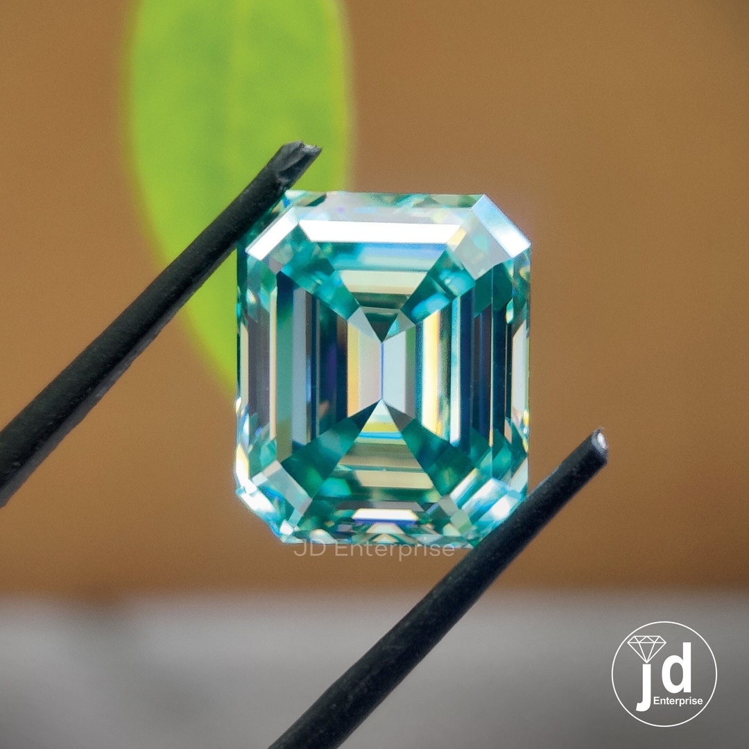 7.10CT Emerald Cut Blue Color Loose Moissanite Best for Classic ...