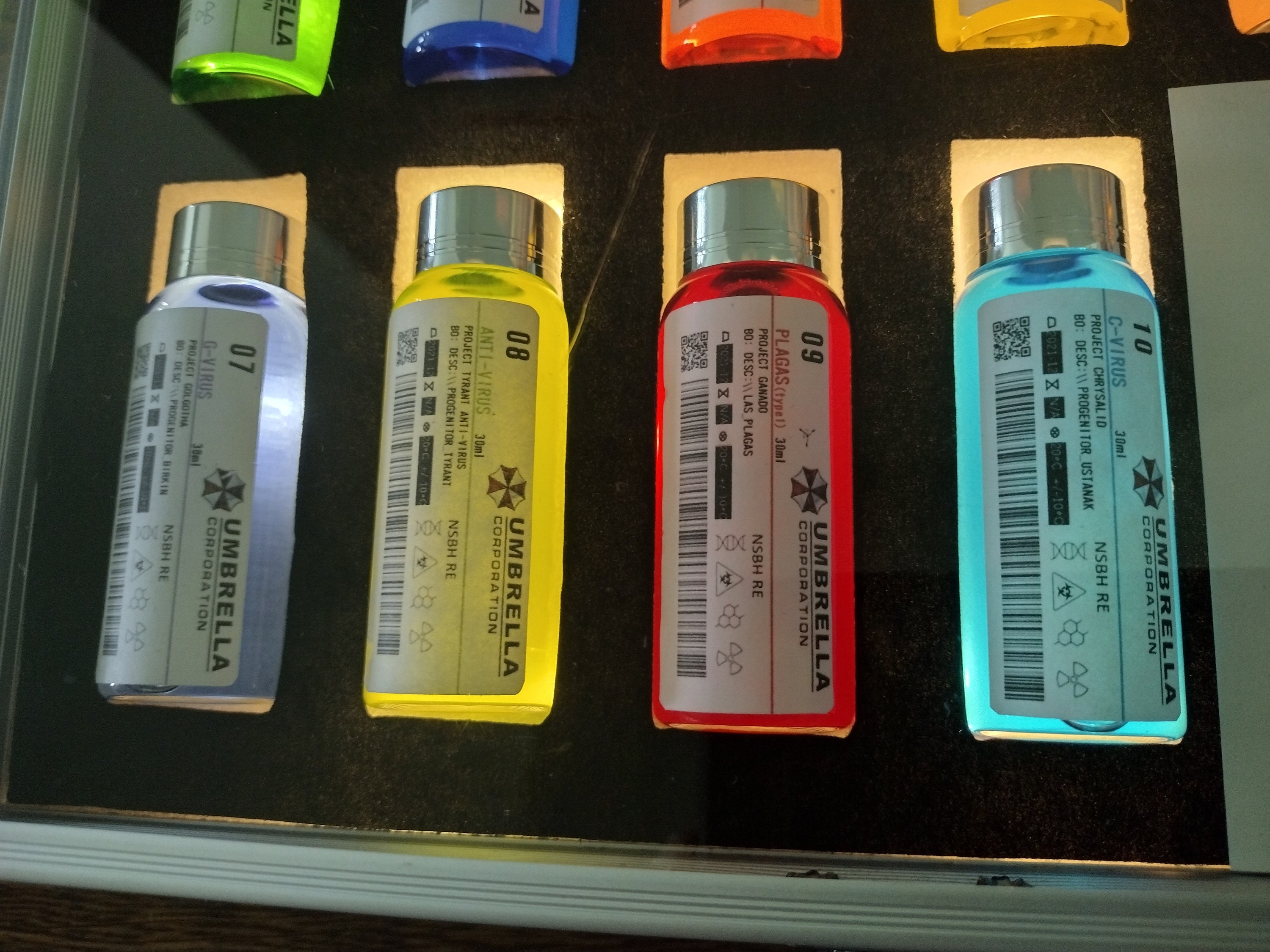 Biohazard Briefcase, Resident Evil Collectable Vials, Umbrella Prop ...