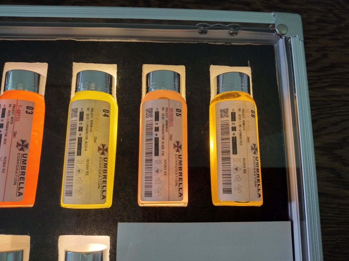 Biohazard Briefcase, Resident Evil Collectable Vials, Umbrella Prop ...