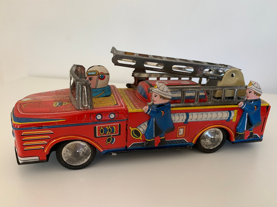 Rare Vintage Tin Lithograph F.D. Fire Engine Friction Toy- Made in ...