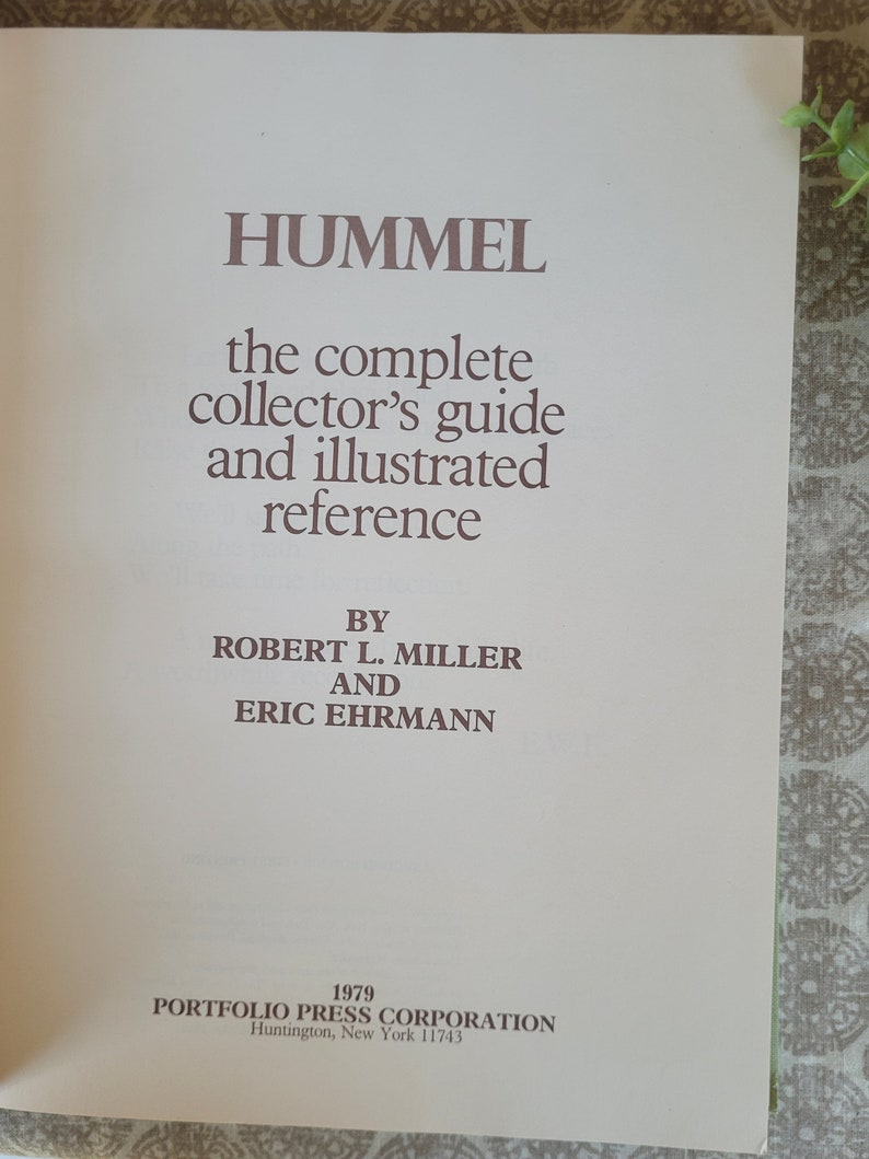 Hummel Collector's Guide: 1979 Illustrated Reference-vintage Hardbound ...