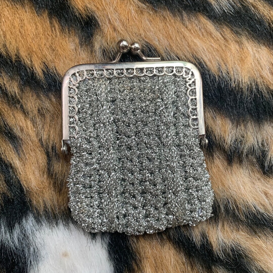 Small Vintage Clamshell Shiny Silver Coin Purse Pouch Clutch - Etsy