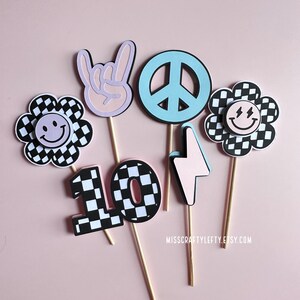 Smiley Face Cupcake Toppers | Checkered Cake Picks | Rad Party ...