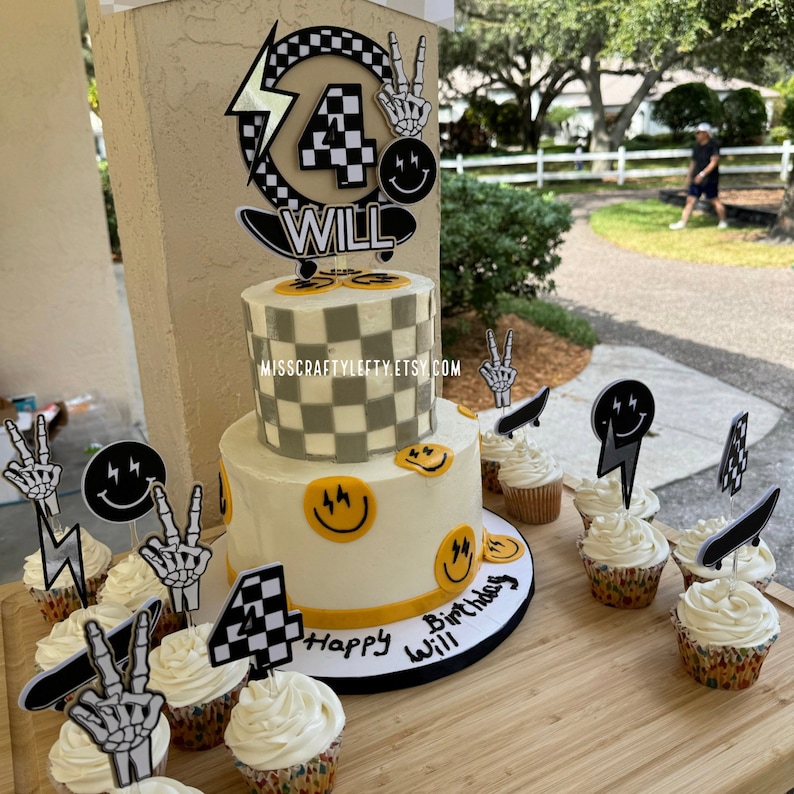 Skateboard Inspired Cupcake Toppers | Skateboard Party Decorations ...