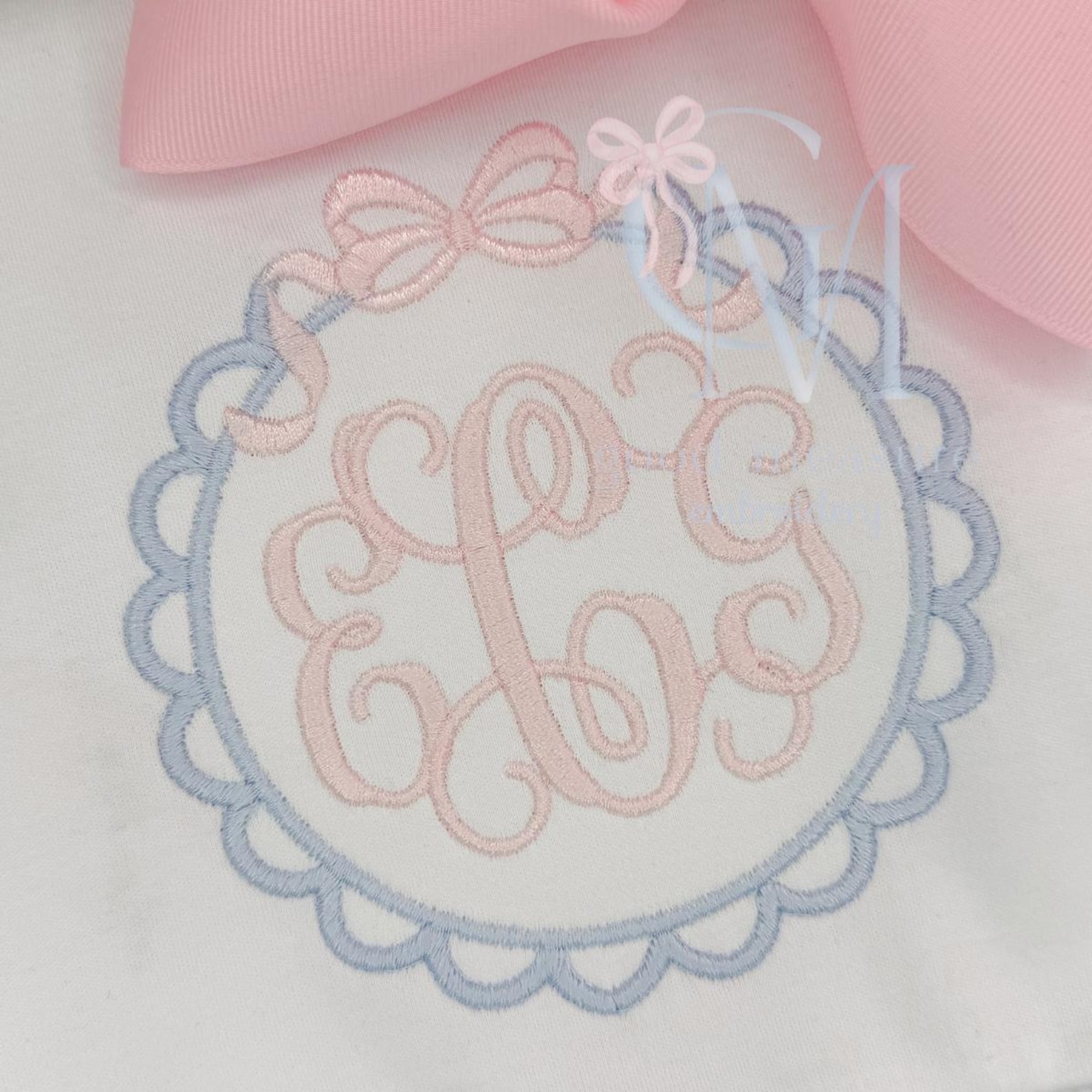 Scallop Circle Frame With Bow Machine Embroidery Design - Etsy