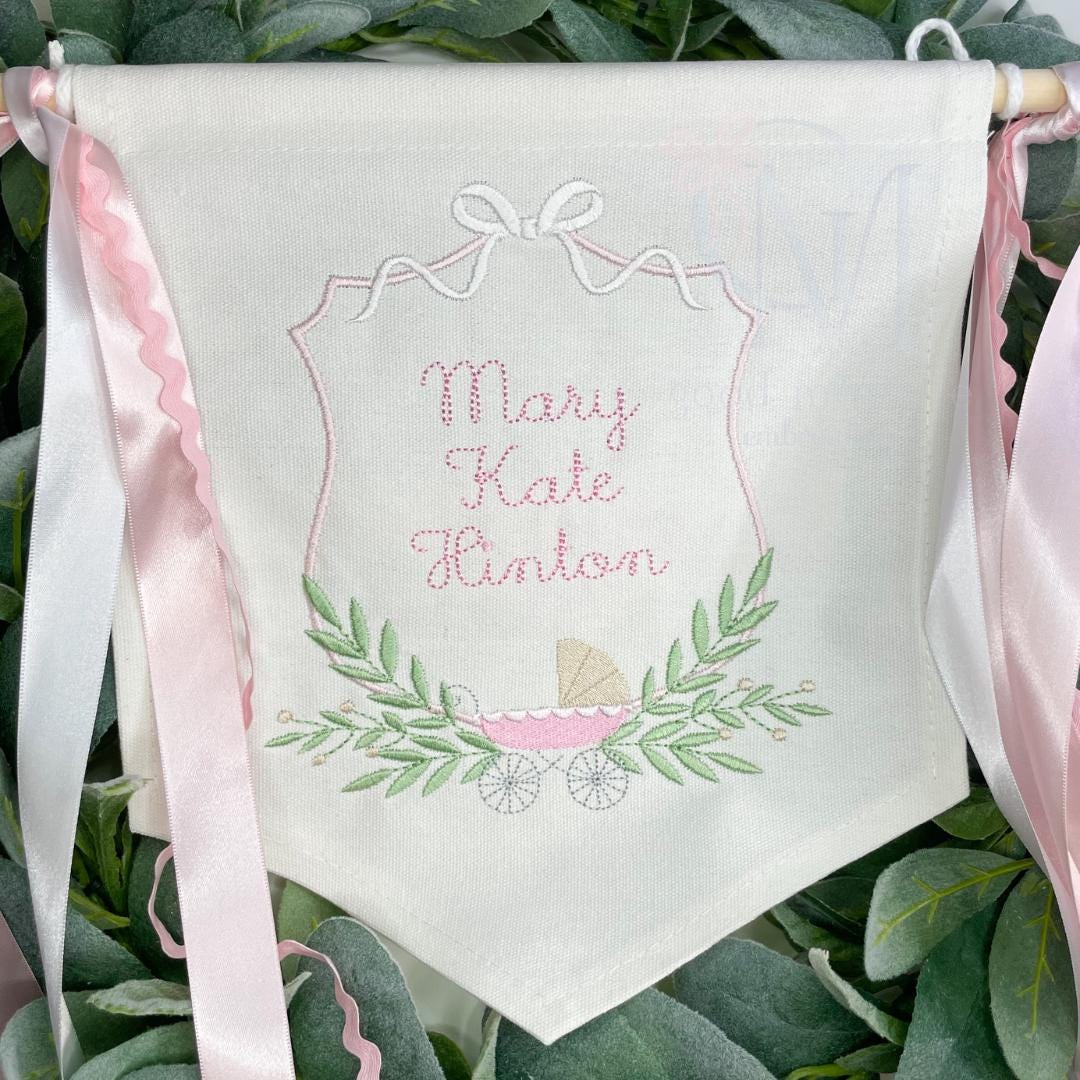 Bow Carriage and Branches Crest Machine Embroidery Design - Etsy