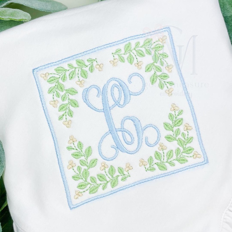 Square Embroidery Frame - Etsy