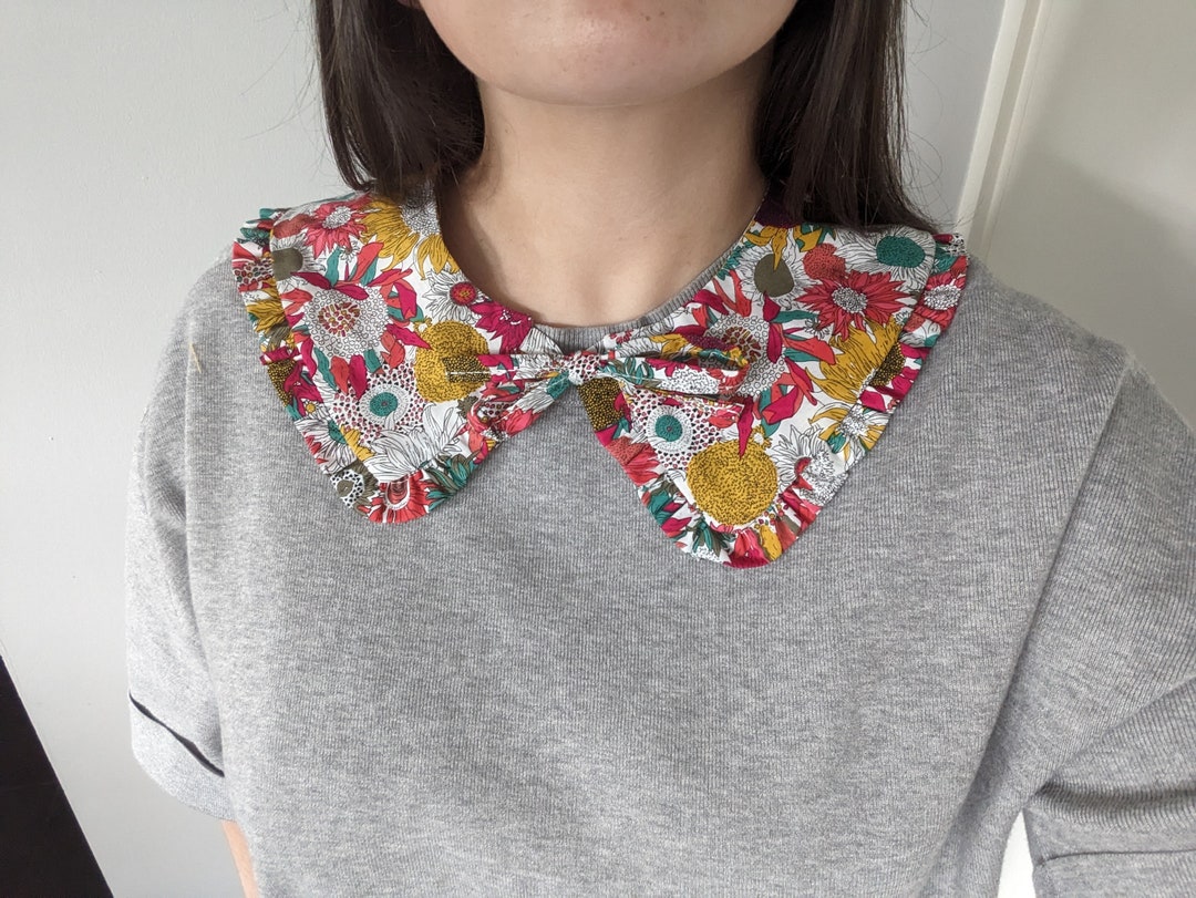 Detachable Faux Collar With Ties and Ruffle Edge Multicolour Flowers ...
