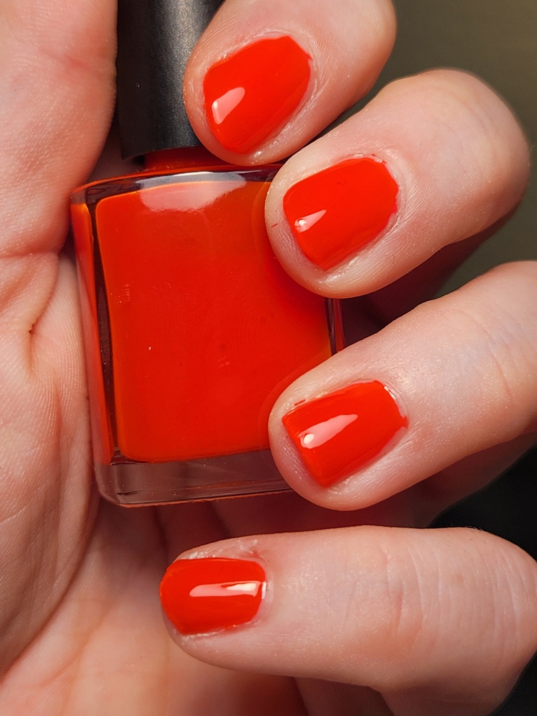 Robin, Neon Red Creme - Etsy