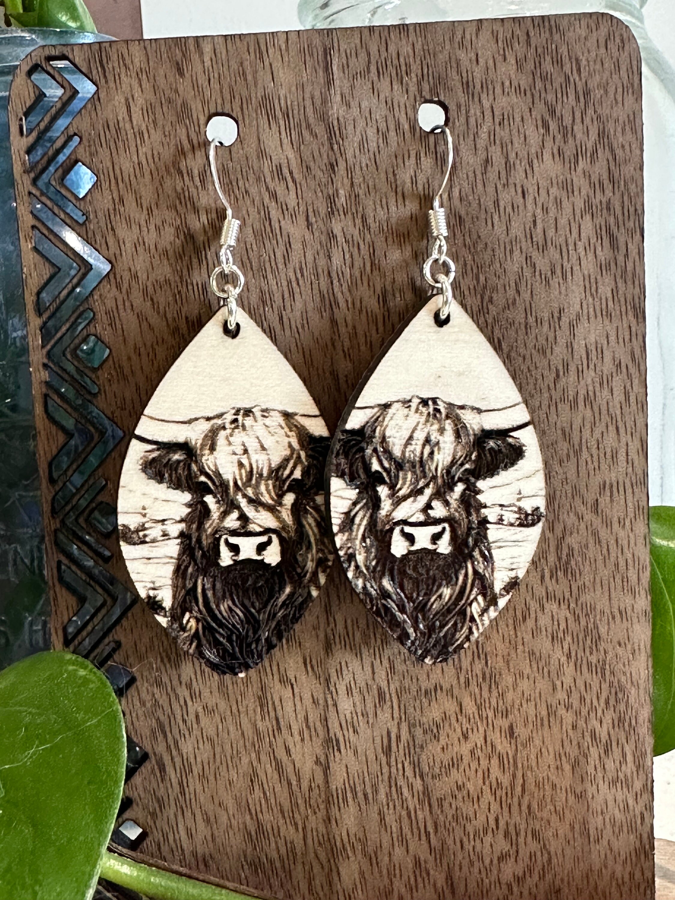 Highland Cow Earrings// Boutique Farmhouse Earrings/ Wood Jewelry ...