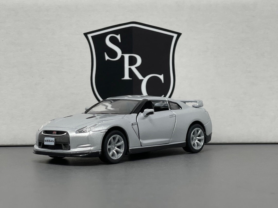 Nissan GT-R R35 - Kinsmart 1:36 Diecast - Etsy