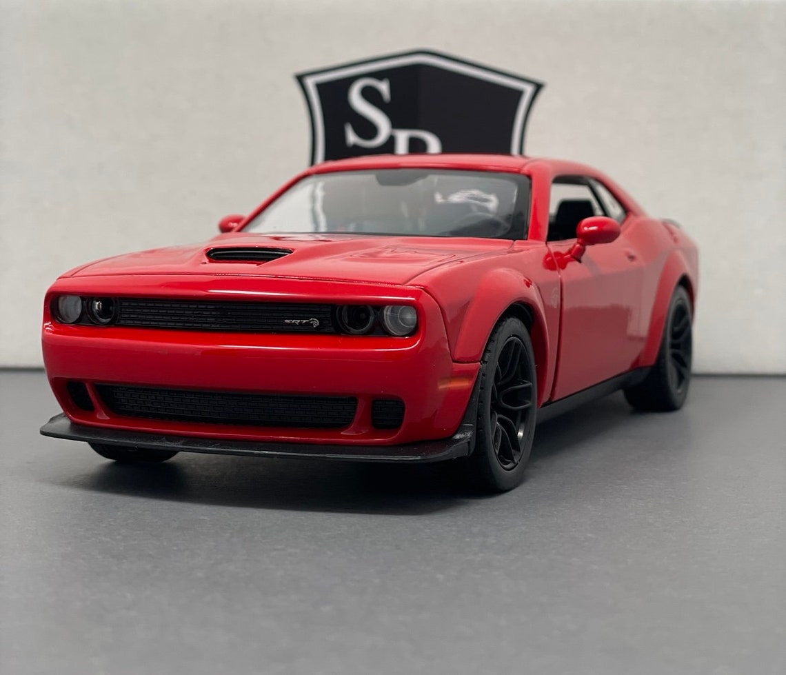Dodge Challenger SRT Hellcat Widebody Motormax 1:24 Diecast - Etsy