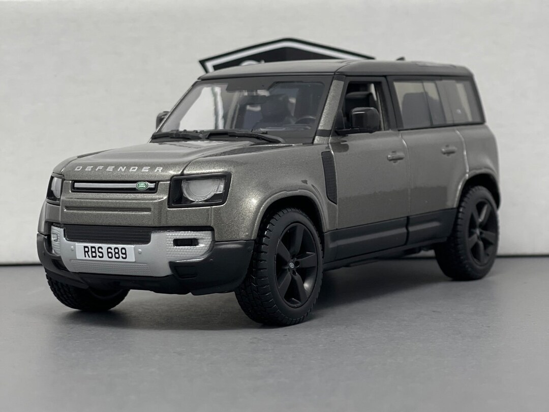Land Rover Defender 110 Bburago 1:24 Diecast - Etsy