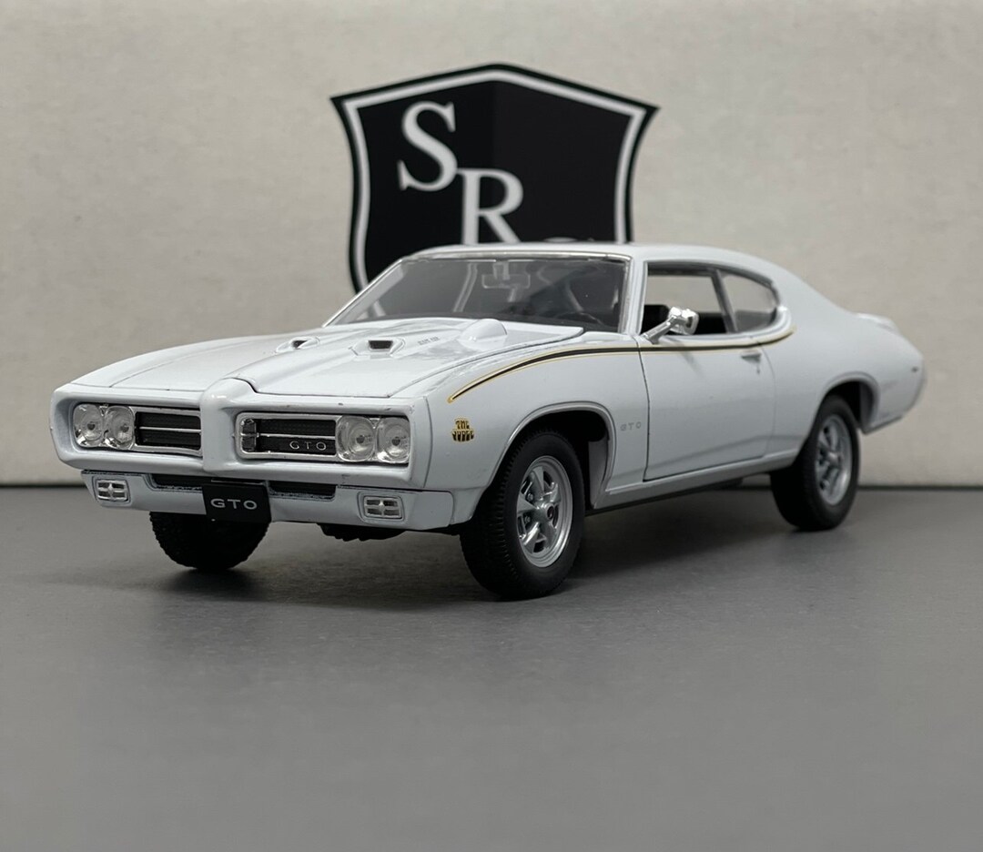 Pontiac GTO Welly 1:24 Diecast - Etsy