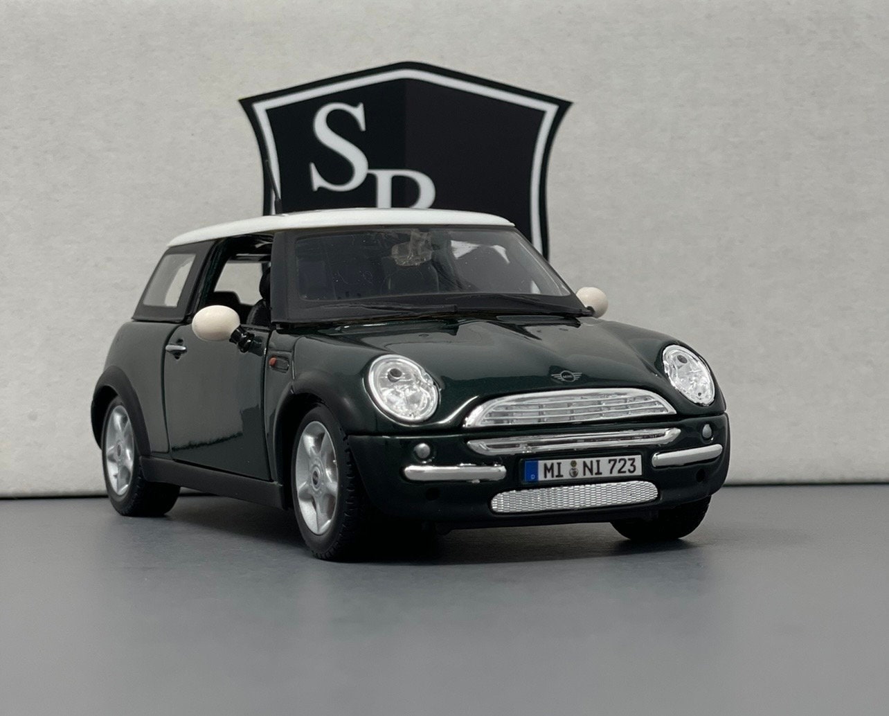 MINI Cooper Maisto 1:24 Diecast - Etsy