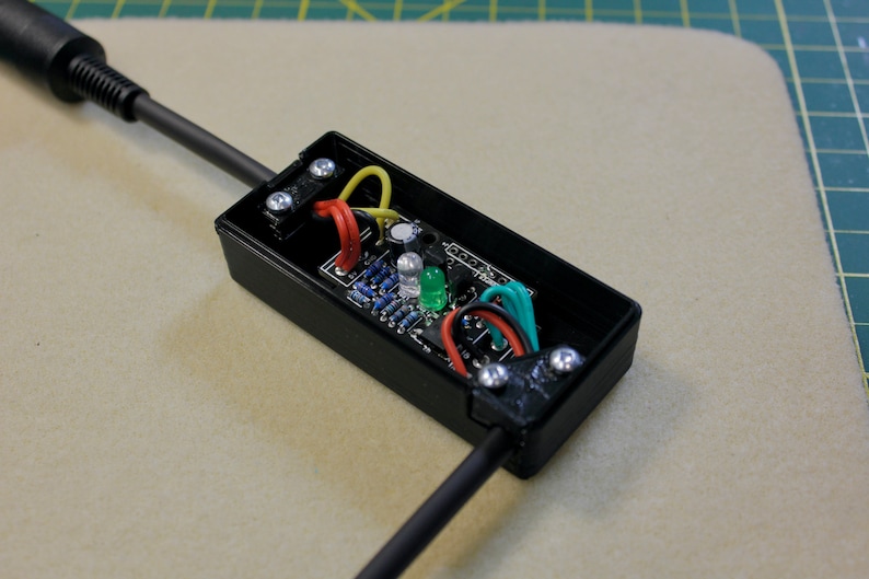 Commodore Saver - Protective Circuit With Backlit Commodore Logo Case ...