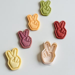 Peace Hand Cookie Cutter | Groovy Cookie Cutter Stamp Set | Retro Vibe ...